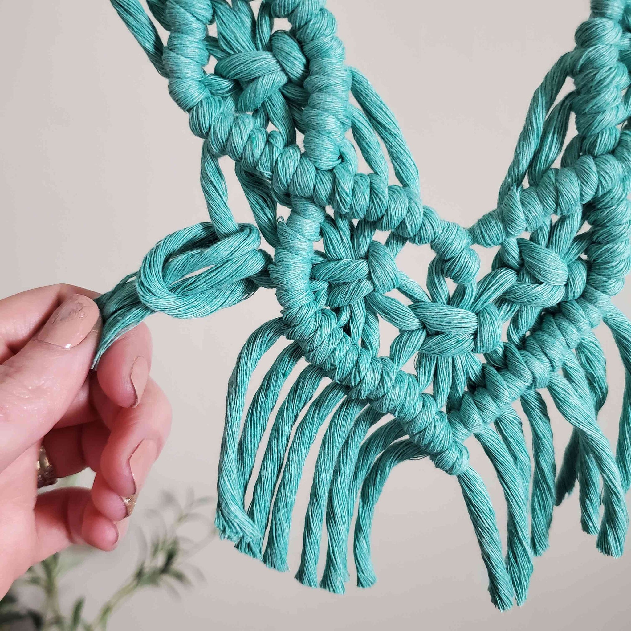 Macrame wall hanging pdf pattern – Cord + Quartz